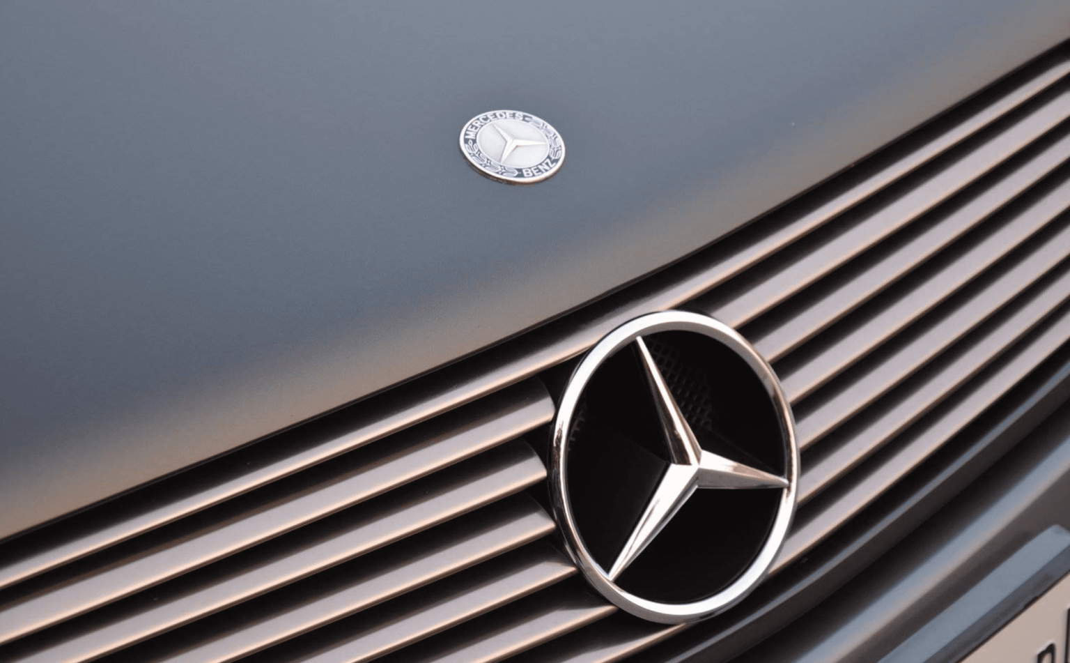 Mercedes R129 1st & 2nd Generation Comparison