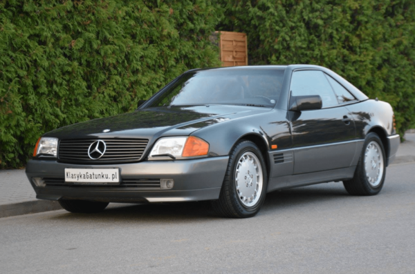 Mercedes R129 1st & 2nd Generation Comparison
