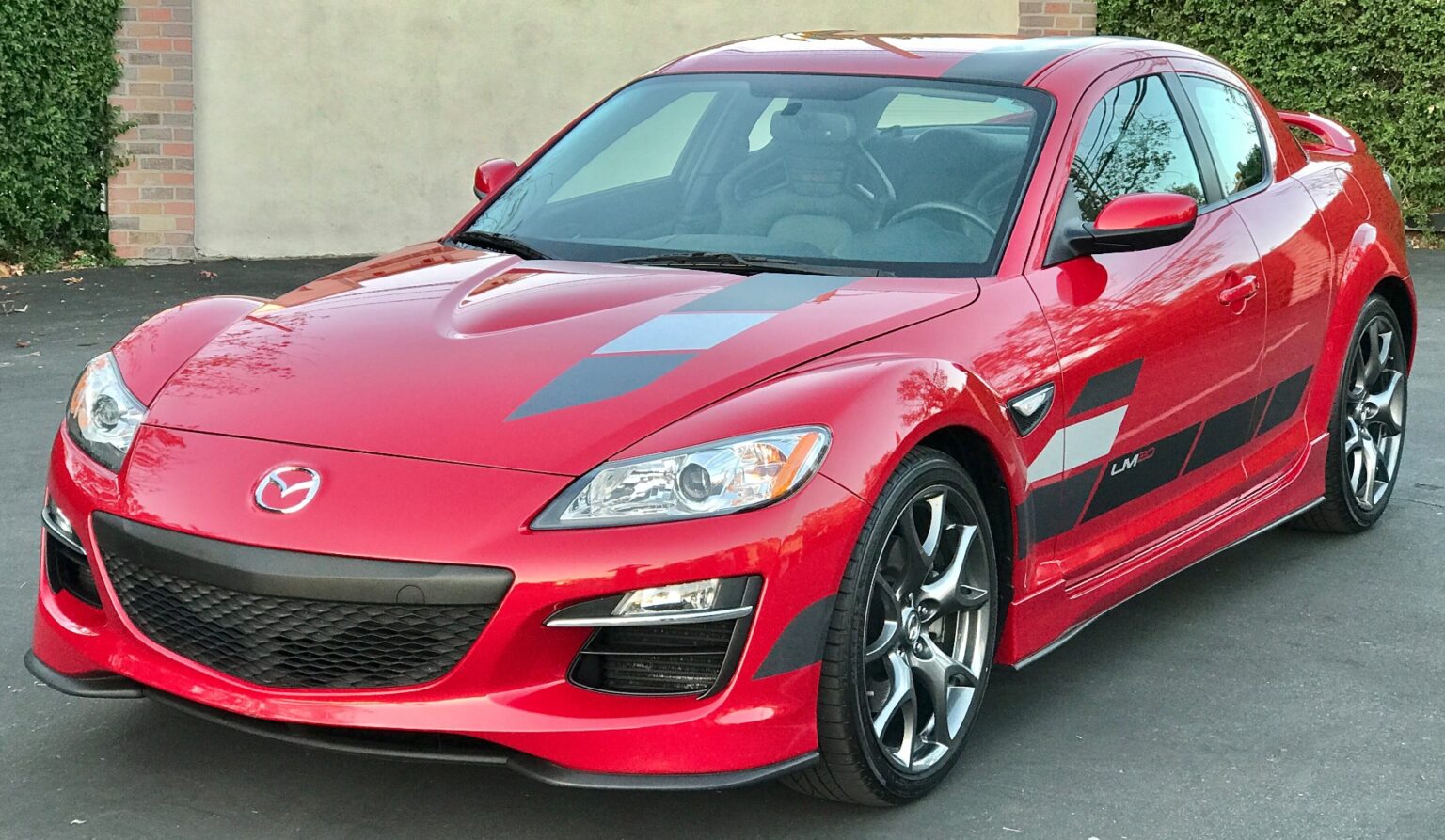 Mazda RX7 vs Mazda RX8