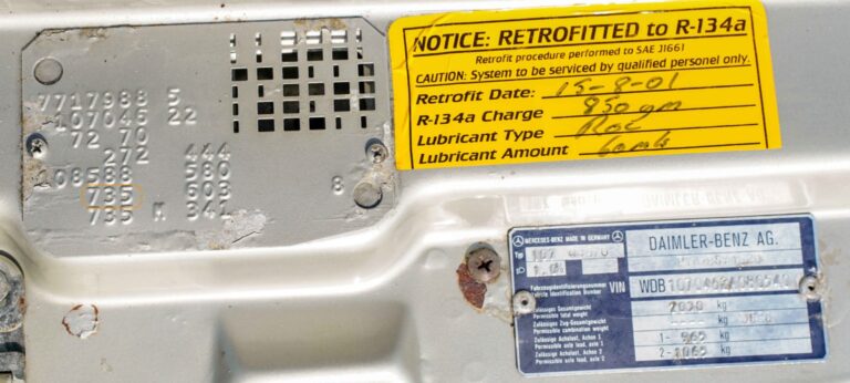 Discovering Your Classic Mercedes-Benz paint code