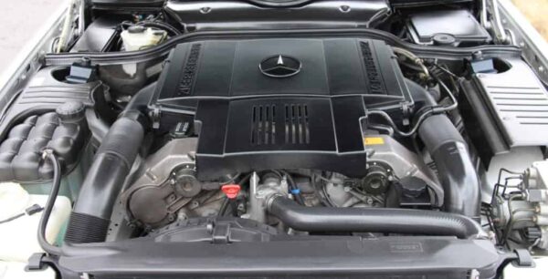 The evolution of the Mercedes 300SL engine