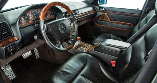 About the Mercedes-Benz W140