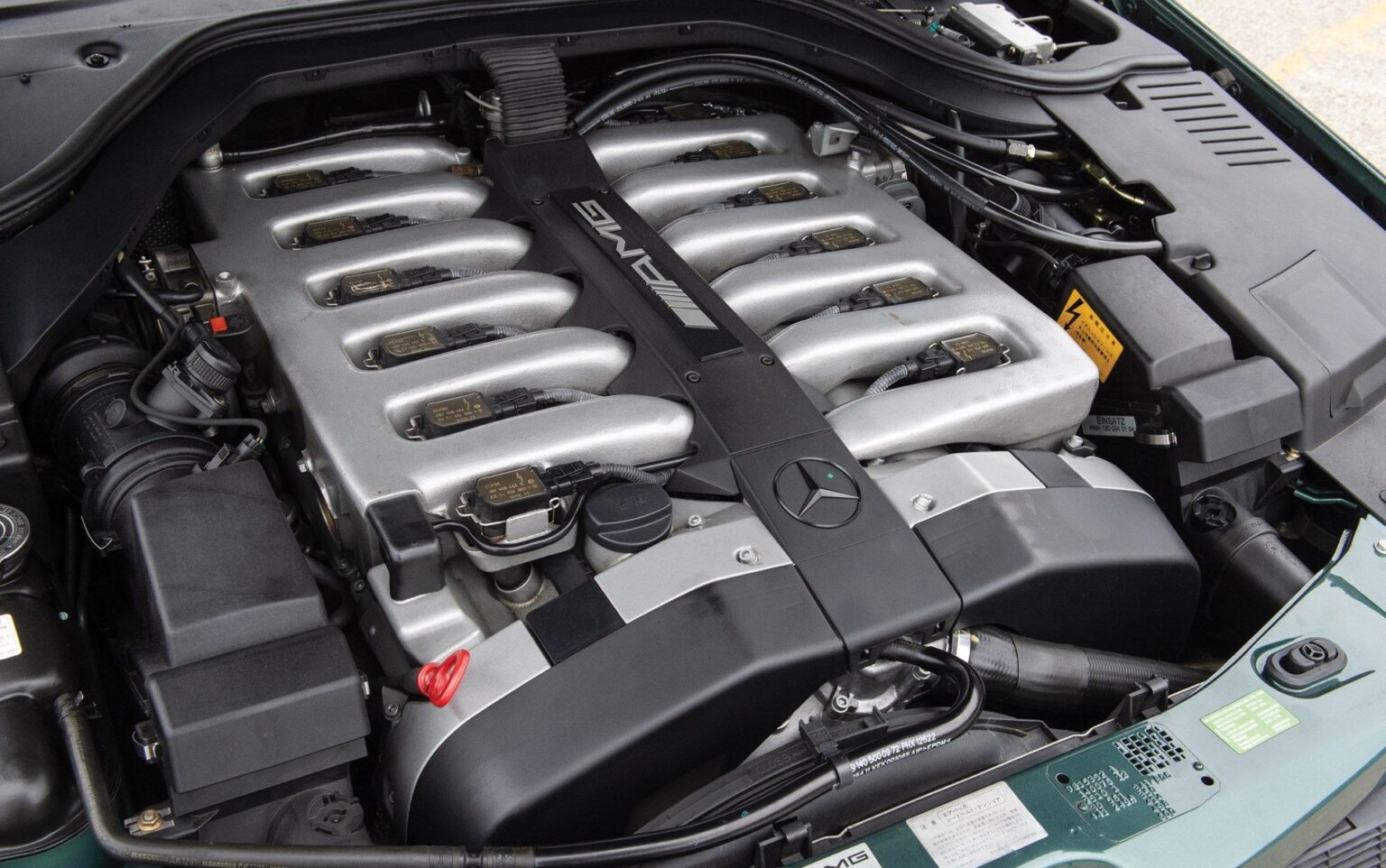 About the Mercedes-Benz W140